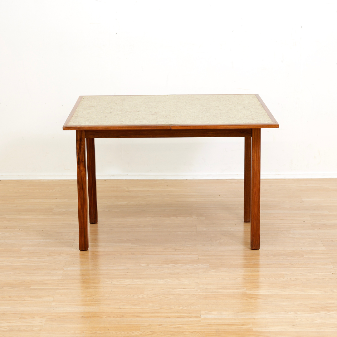 1950s Folding Playing Card Table – kinetic modern