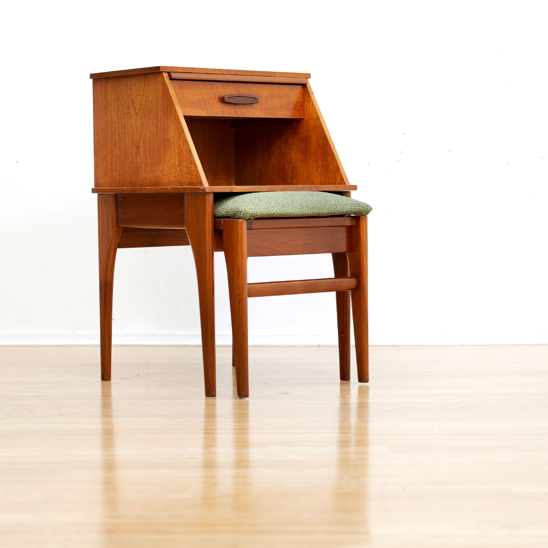 MID CENTURY ENTRYWAY SIDE TABLE BY CHIPPY HEATH – kinetic modern