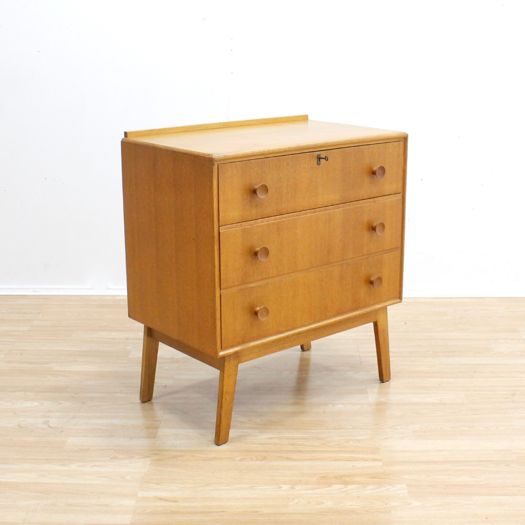MID CENTURY VANITY DRESSER BY MEREDEW – kinetic modern