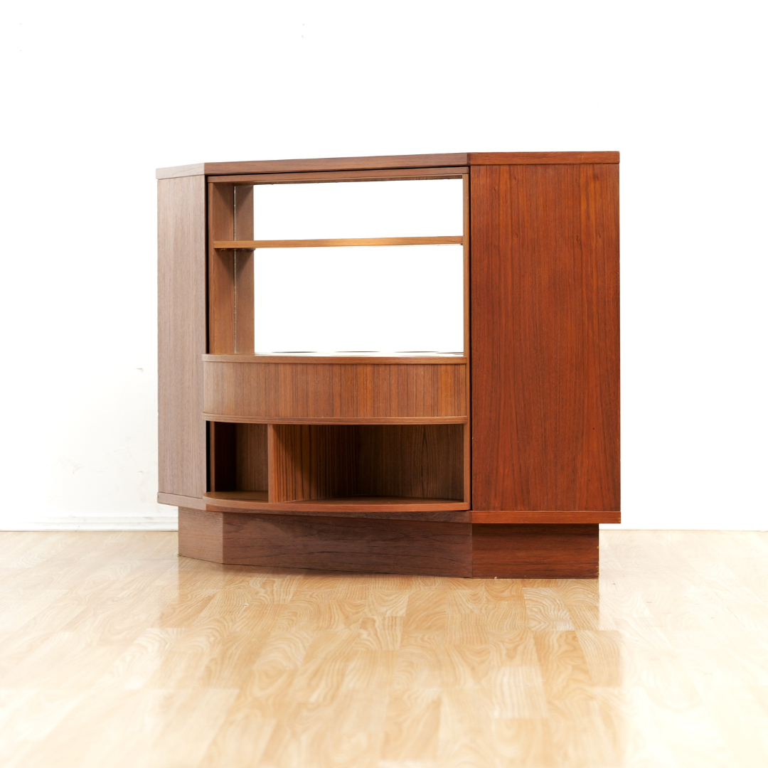 Danish Modern Revolving Corner Bar in Teak by Vildbjerg Mobelfabrik ...