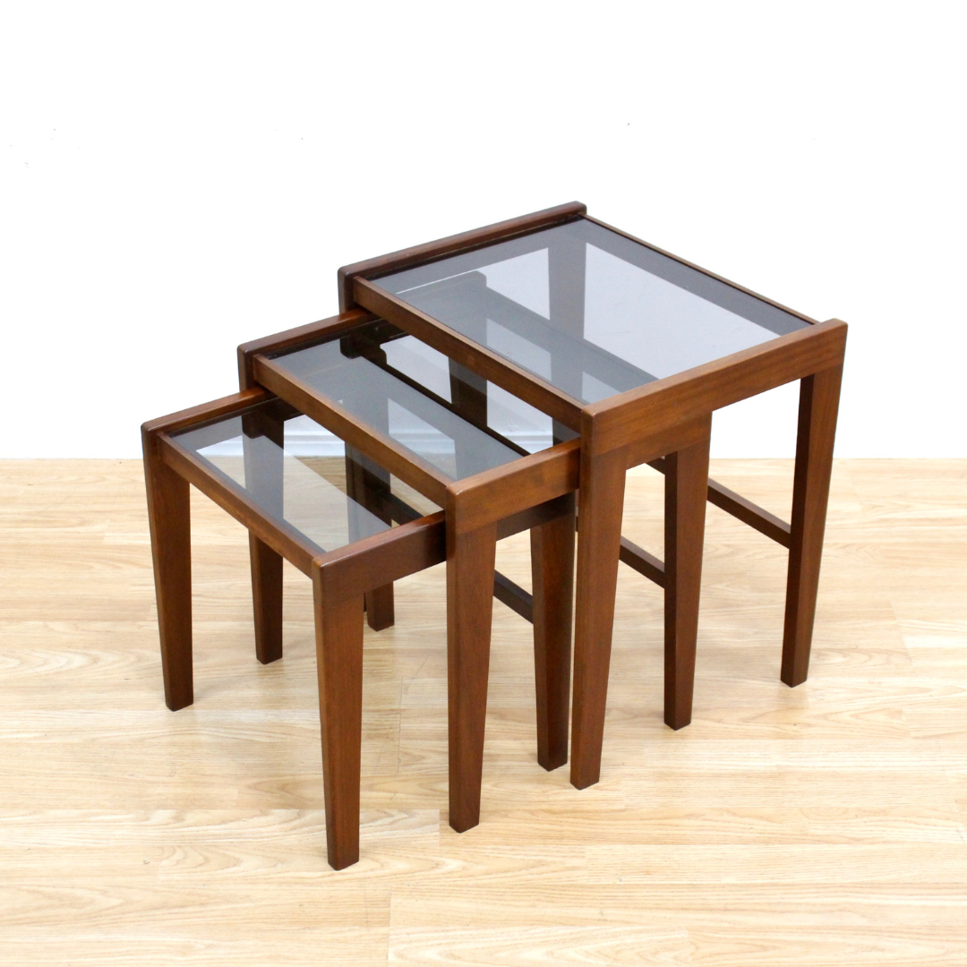 DANISH MODERN SMOKED GLASS NESTING SIDE TABLES – kinetic modern